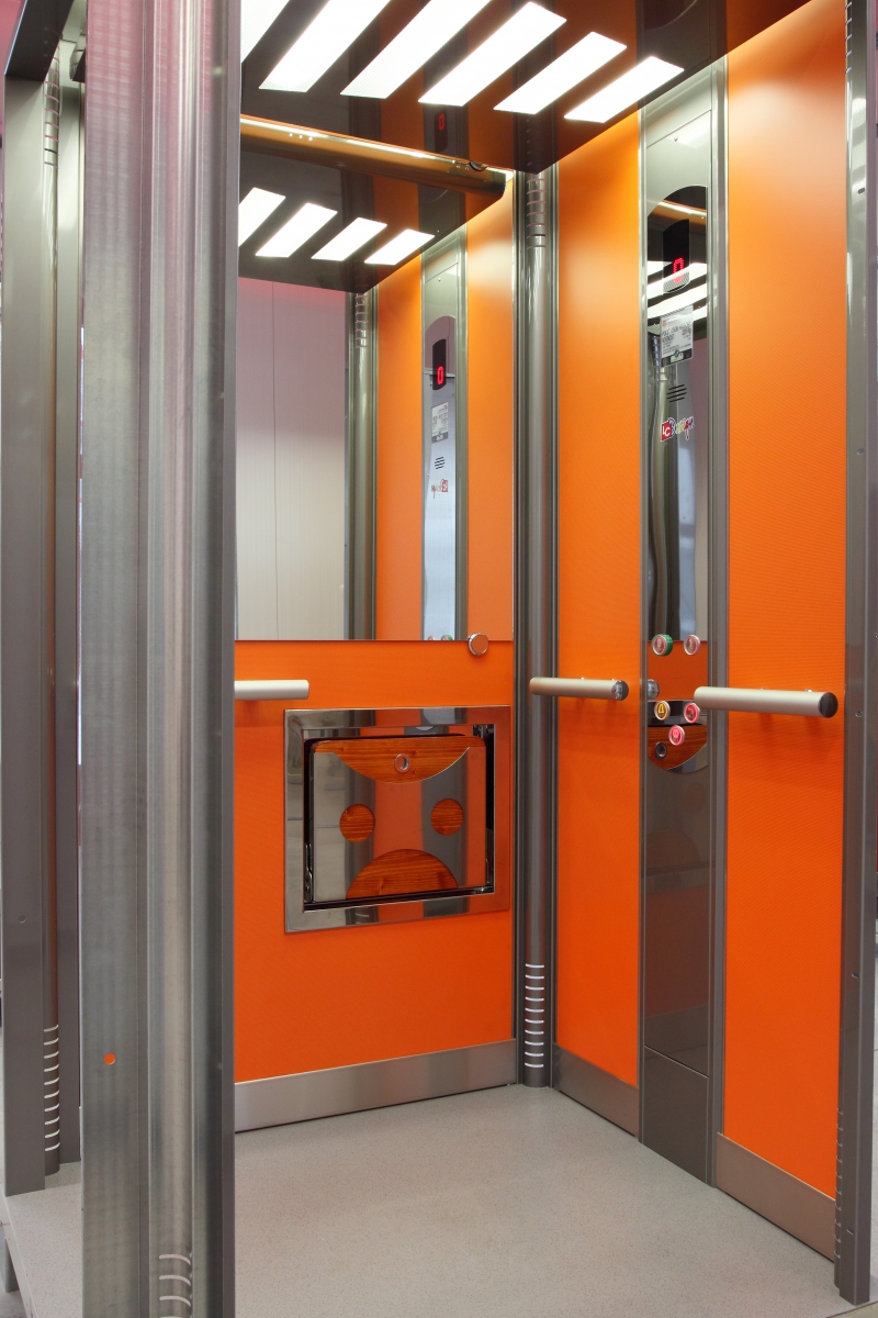 Lift Components s.r.o. | Photogallery - Lift cabins LC Elegant