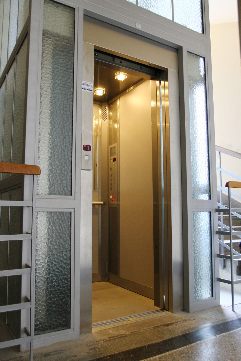 Lift Components s.r.o. | Photogallery - Lift doors