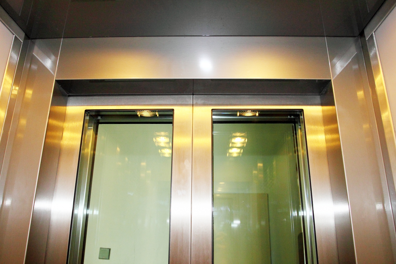 Lift Components s.r.o. | Photogallery - Lift doors